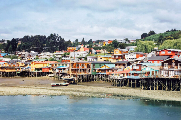 Guía para Visitar la Isla de Chiloé en Chile - Puerto aysen